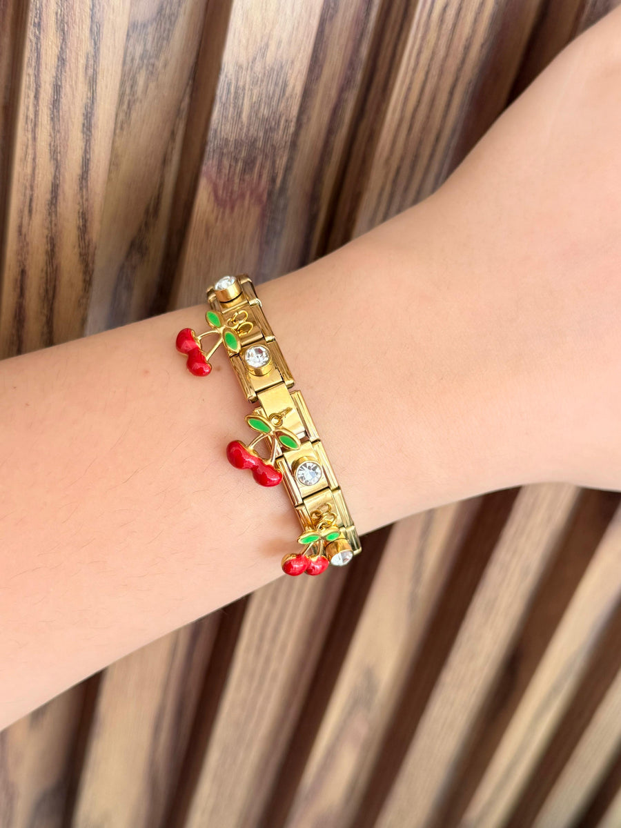 Pulsera italiana cerezas colgantes #B4.14 – Vestiq Accesorios Mayoreo